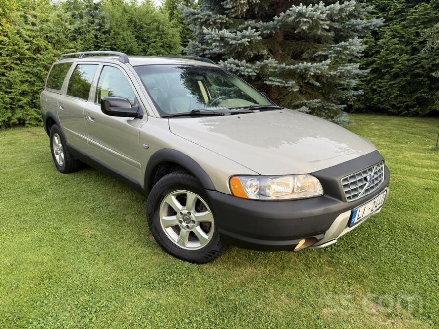 Brūns Volvo XC70 2004 Rīga, ar dzinēja tilpumu 2.40 L un nobraukumu 342 tūkst. km par 4100 €, foto 15 vietnē AUTOMOTO.COM.LV