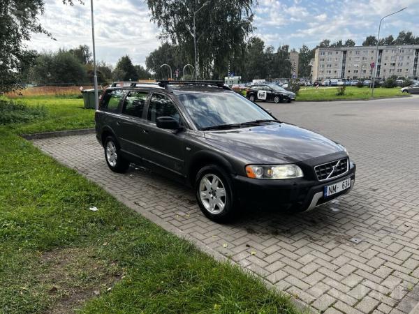 Brūns Volvo XC70 2004 Rīga, ar dzinēja tilpumu 2.50 L un nobraukumu 297 tūkst. km par 3200 €, foto 4 vietnē AUTOMOTO.COM.LV