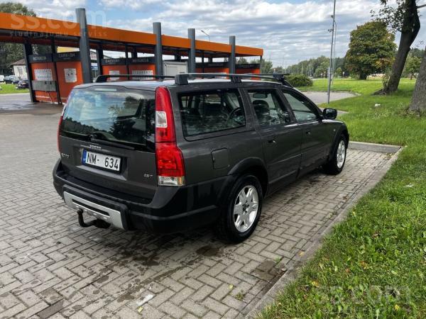 Brūns Volvo XC70 2004 Rīga, ar dzinēja tilpumu 2.50 L un nobraukumu 297 tūkst. km par 3200 €, foto 7 vietnē AUTOMOTO.COM.LV