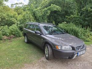 Brūns Volvo XC70 2005 Rīga, ar dzinēja tilpumu 2.40 L un nobraukumu 421 tūkst. km par 3450 €, foto 4 vietnē AUTOMOTO.COM.LV