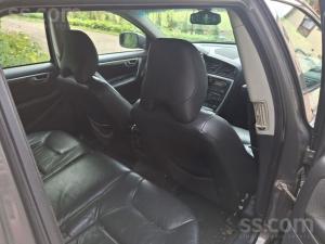 Brūns Volvo XC70 2005 Rīga, ar dzinēja tilpumu 2.40 L un nobraukumu 421 tūkst. km par 3450 €, foto 6 vietnē AUTOMOTO.COM.LV