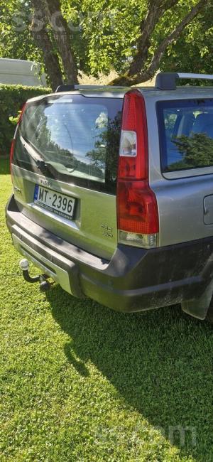Brown Volvo XC70 2005 in Riga, with an engine capacity of 2.40 L and mileage of 313 thousand km for 2800 €, photo 5 on AUTOMOTO.COM.LV
