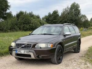 Brūns Volvo XC70 2005 Viļņa, ar dzinēja tilpumu 2.52 L un nobraukumu 216 tūkst. km par 1250 €, foto  vietnē AUTOMOTO.COM.LV