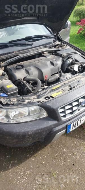 Brūns Volvo XC70 2005 Aizkraukle, ar dzinēja tilpumu 2.40 L un nobraukumu 361 tūkst. km par 2750 €, foto 7 vietnē AUTOMOTO.COM.LV