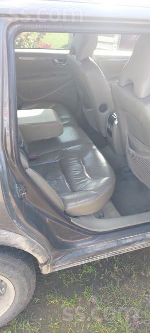 Brūns Volvo XC70 2005 Aizkraukle, ar dzinēja tilpumu 2.40 L un nobraukumu 361 tūkst. km par 2750 €, foto 12 vietnē AUTOMOTO.COM.LV