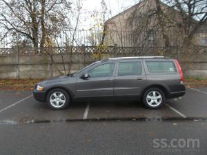 Brown Volvo XC70 2006 in Daugavpils, with an engine capacity of 2.40 L and mileage of 355 thousand km for 2750 €, photo 2 on AUTOMOTO.COM.LV