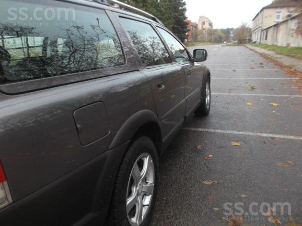 Brūns Volvo XC70 2006 Daugavpils, ar dzinēja tilpumu 2.40 L un nobraukumu 355 tūkst. km par 2750 €, foto 8 vietnē AUTOMOTO.COM.LV