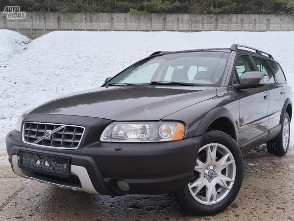 Brown Volvo XC70 2006 in Vilnius, with an engine capacity of 2.40 L and mileage of 316 thousand km for 5250 €, photo 1 on AUTOMOTO.COM.LV