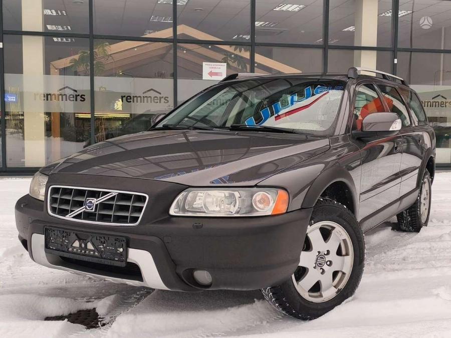 Brown Volvo XC70 2006 in Vilnius, with an engine capacity of 2.40 L and mileage of 317 thousand km for 5250 €, photo 2 on AUTOMOTO.COM.LV