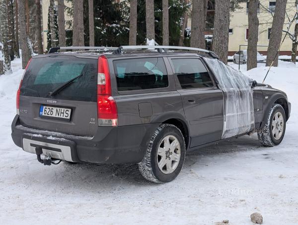 Brūns Volvo XC70 2006 Tallina, ar dzinēja tilpumu 0.00 L un nobraukumu 303 tūkst. km par 1390 €, foto 4 vietnē AUTOMOTO.COM.LV