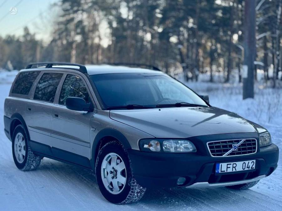 Коричневый Вольво ХС70 2006 в Радвилишкис, объемом двигателя 2.40 л и пробегом 285 тыс. км за 2200 €, фото 4 на AUTOMOTO.COM.LV