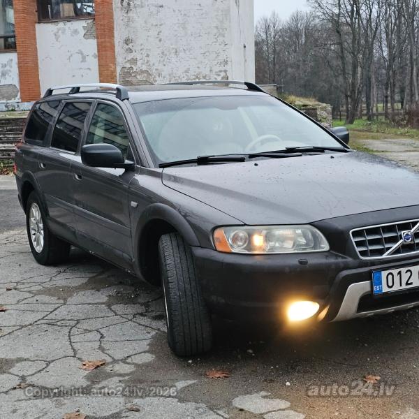 Brūns Volvo XC70 2006 Narva, ar dzinēja tilpumu 2.40 L un nobraukumu 387 tūkst. km par 5399 €, foto 2 vietnē AUTOMOTO.COM.LV