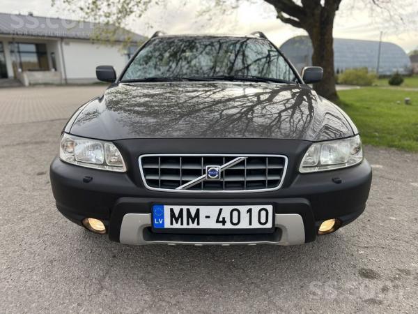 Brown Volvo XC70 2006 in Rezekne, with an engine capacity of 2.40 L and mileage of 350 thousand km for 3750 €, photo 1 on AUTOMOTO.COM.LV