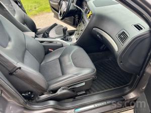 Brūns Volvo XC70 2006 Rēzekne, ar dzinēja tilpumu 2.40 L un nobraukumu 350 tūkst. km par 3750 €, foto 11 vietnē AUTOMOTO.COM.LV
