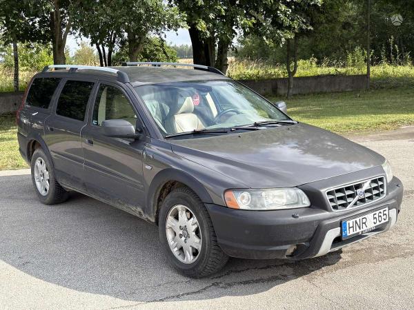 Volvo XC70 2006 in Kedainiai on AUTOMOTO.COM.LV Brown Volvo XC70 2006 in Kedainiai, with an engine capacity of 2.40 L and mileage of 651 thousand km for 2300 €, photo 3 on AUTOMOTO.COM.LV