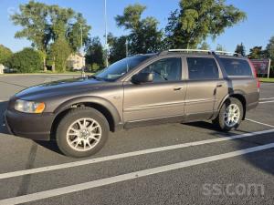 Brown Volvo XC70 2006 in Jurmala, with an engine capacity of 2.40 L and mileage of 320 thousand km for 3000 €, photo 1 on AUTOMOTO.COM.LV