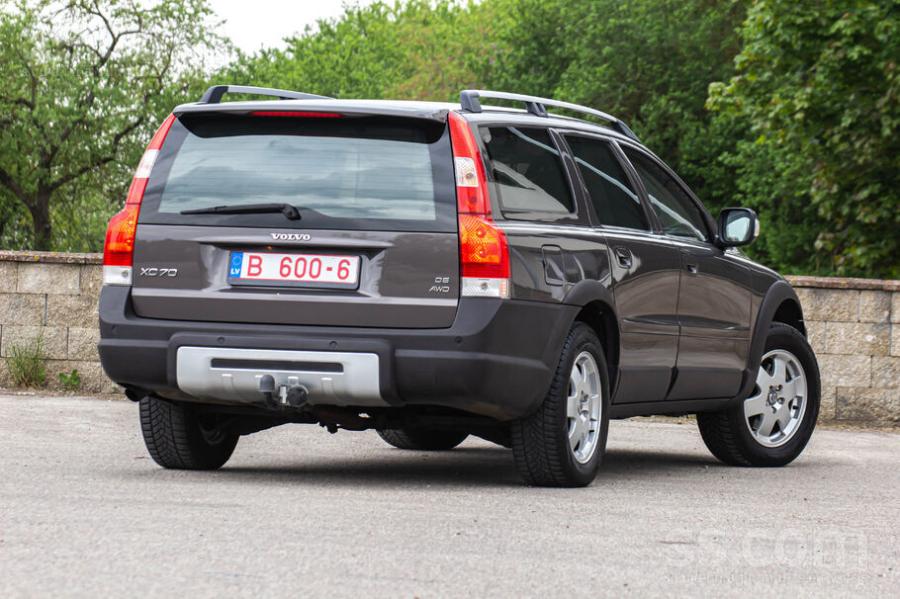 Brūns Volvo XC70 2007 Tukums, ar dzinēja tilpumu 2.40 L un nobraukumu 347 tūkst. km par 5390 €, foto 8 vietnē AUTOMOTO.COM.LV