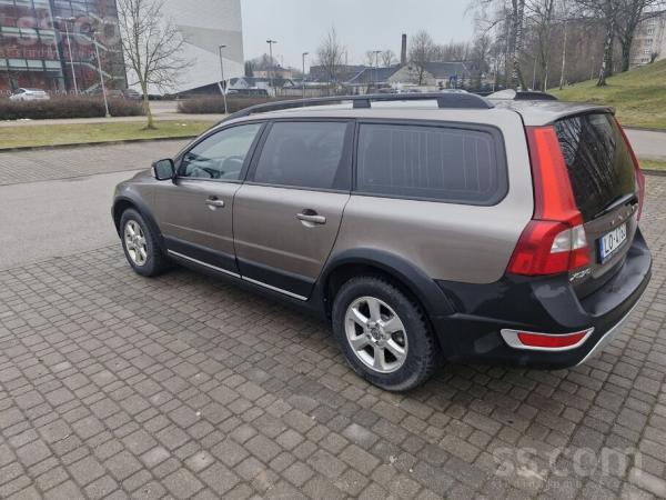 Brown Volvo XC70 2007 in Rezekne, with an engine capacity of 2.40 L and mileage of 316 thousand km for 4000 €, photo 5 on AUTOMOTO.COM.LV