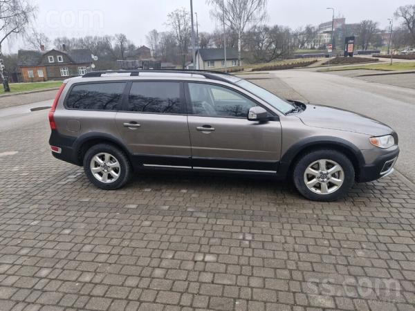 Brown Volvo XC70 2007 in Rezekne, with an engine capacity of 2.40 L and mileage of 316 thousand km for 4000 €, photo 6 on AUTOMOTO.COM.LV