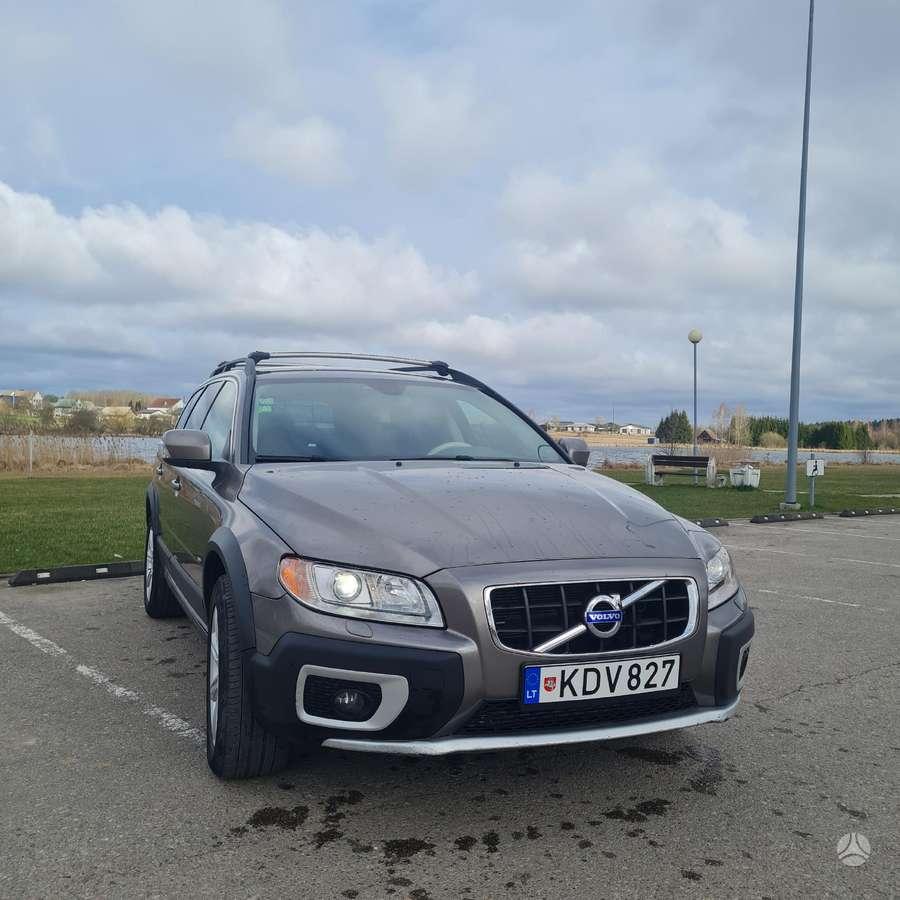 Brown Volvo XC70 2007 in Salcininkai, with an engine capacity of 2.40 L and mileage of 372 thousand km for 4950 €, photo 3 on AUTOMOTO.COM.LV