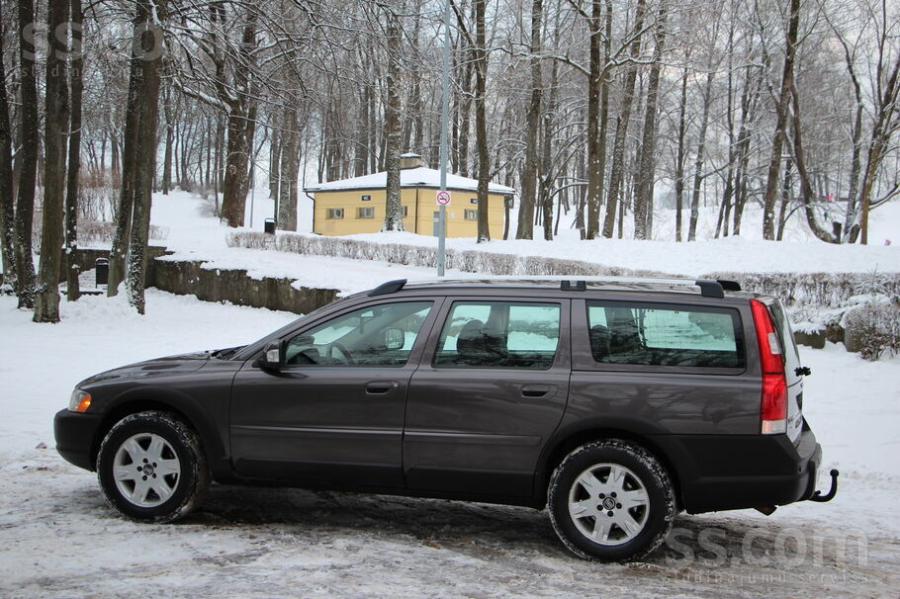 Brūns Volvo XC70 2007 Rīga, ar dzinēja tilpumu 2.40 L un nobraukumu 0 tūkst. km par 5250 €, foto 5 vietnē AUTOMOTO.COM.LV