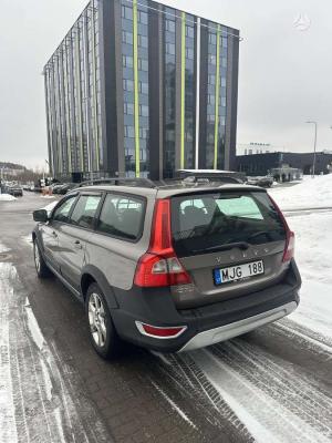 Brown Volvo XC70 2007 in Vilnius, with an engine capacity of 2.40 L and mileage of 283 thousand km for 5700 €, photo 5 on AUTOMOTO.COM.LV