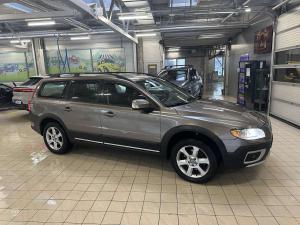 Brown Volvo XC70 2007 in Vilnius, with an engine capacity of 2.40 L and mileage of 283 thousand km for 5700 €, photo 13 on AUTOMOTO.COM.LV