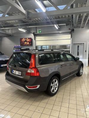 Brown Volvo XC70 2007 in Vilnius, with an engine capacity of 2.40 L and mileage of 283 thousand km for 5700 €, photo 15 on AUTOMOTO.COM.LV
