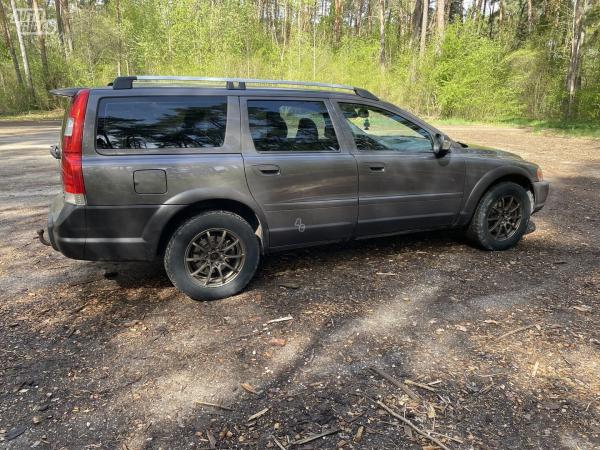 Brūns Volvo XC70 2007 Ukmergė, ar dzinēja tilpumu 2.40 L un nobraukumu 320 tūkst. km par 4000 €, foto 1 vietnē AUTOMOTO.COM.LV