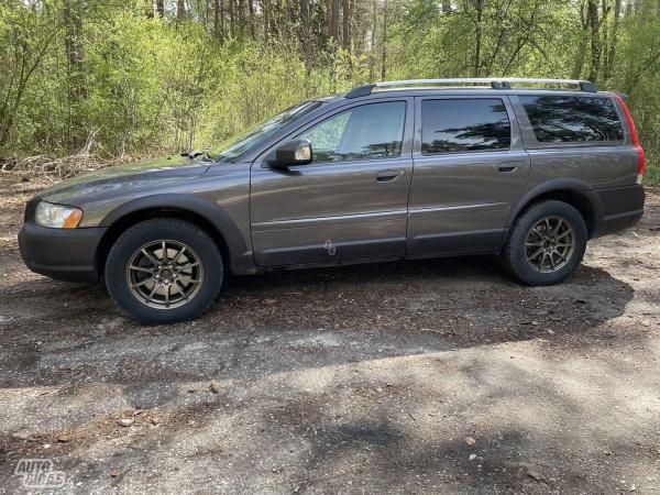 Brūns Volvo XC70 2007 Ukmergė, ar dzinēja tilpumu 2.40 L un nobraukumu 320 tūkst. km par 4000 €, foto 3 vietnē AUTOMOTO.COM.LV