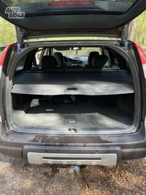 Brown Volvo XC70 2007 in Ukmerge, with an engine capacity of 2.40 L and mileage of 320 thousand km for 4000 €, photo 6 on AUTOMOTO.COM.LV