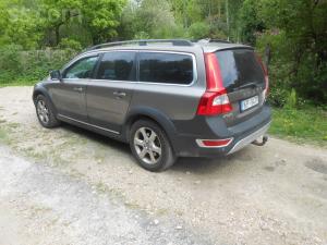 Brown Volvo XC70 2007 in Riga, with an engine capacity of 2.40 L and mileage of 415 thousand km for 3900 €, photo 4 on AUTOMOTO.COM.LV