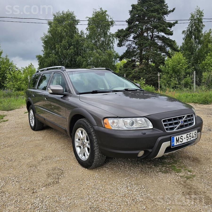 Коричневый Вольво ХС70 2007 в Рига, объемом двигателя 2.40 л и пробегом 343 тыс. км за 4350 €, фото 1 на AUTOMOTO.COM.LV