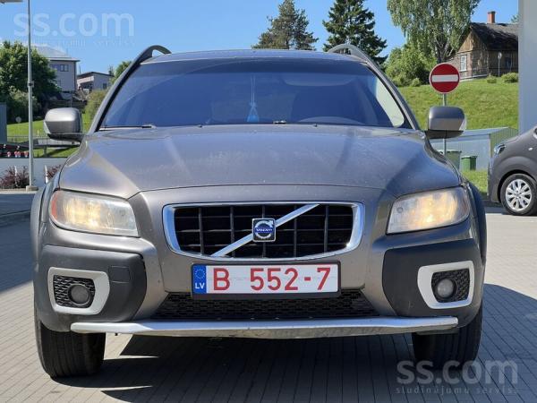 Brown Volvo XC70 2007 in Rezekne, with an engine capacity of 2.40 L and mileage of 408 thousand km for 4700 €, photo 1 on AUTOMOTO.COM.LV
