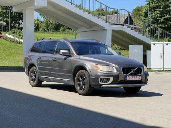 Brūns Volvo XC70 2007 Rēzekne, ar dzinēja tilpumu 2.40 L un nobraukumu 408 tūkst. km par 4700 €, foto 3 vietnē AUTOMOTO.COM.LV