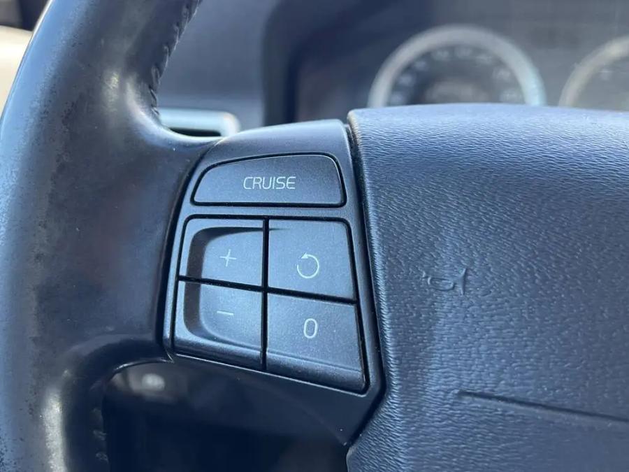 Brūns Volvo XC70 2007 Rēzekne, ar dzinēja tilpumu 2.40 L un nobraukumu 408 tūkst. km par 4700 €, foto 21 vietnē AUTOMOTO.COM.LV