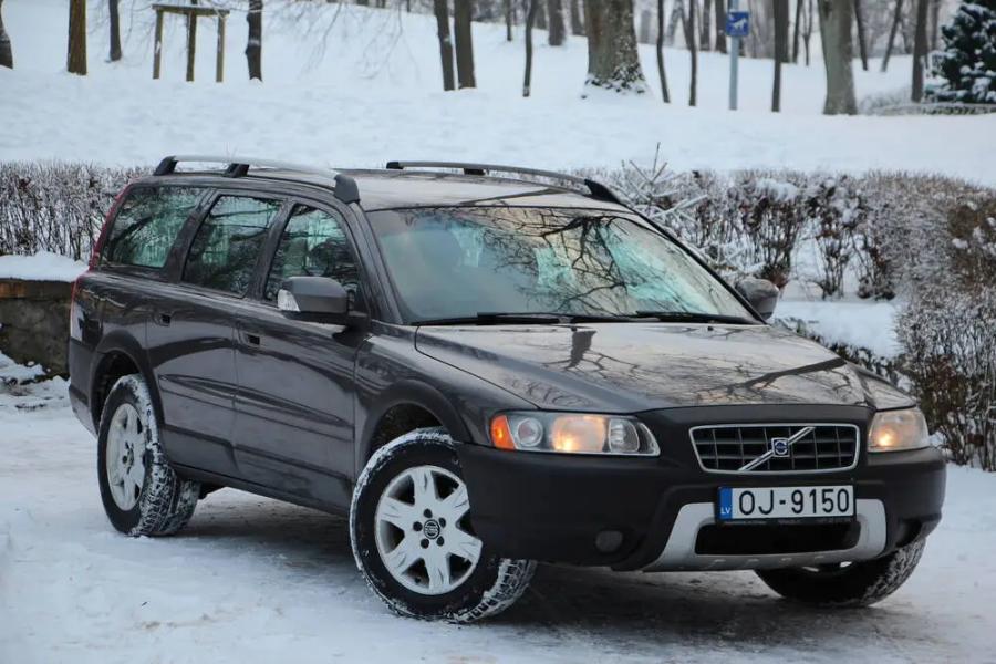 Brūns Volvo XC70 2007 Mārupe, ar dzinēja tilpumu 2.40 L un nobraukumu 350 tūkst. km par 5250 €, foto 1 vietnē AUTOMOTO.COM.LV