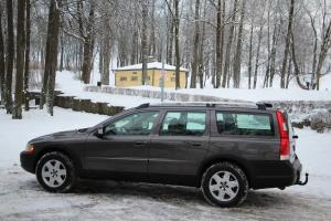 Brūns Volvo XC70 2007 Mārupe, ar dzinēja tilpumu 2.40 L un nobraukumu 350 tūkst. km par 5250 €, foto 6 vietnē AUTOMOTO.COM.LV