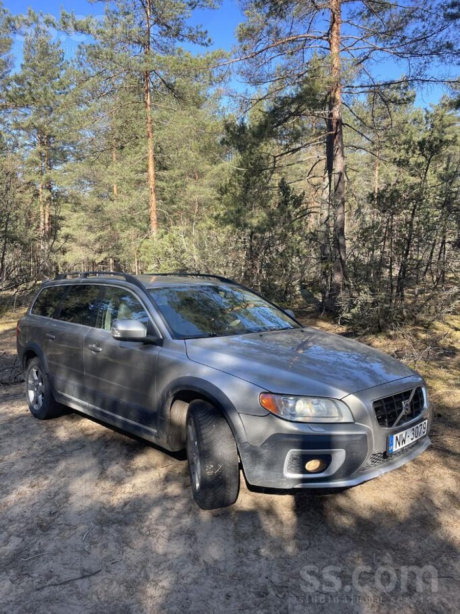 Brūns Volvo XC70 2007 Rīga, ar dzinēja tilpumu 2.40 L un nobraukumu 440 tūkst. km par 3200 €, foto 3 vietnē AUTOMOTO.COM.LV