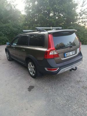 Brown Volvo XC70 2007 in Vilnius, with an engine capacity of 2.40 L and mileage of 405 thousand km for 3900 €, photo 14 on AUTOMOTO.COM.LV