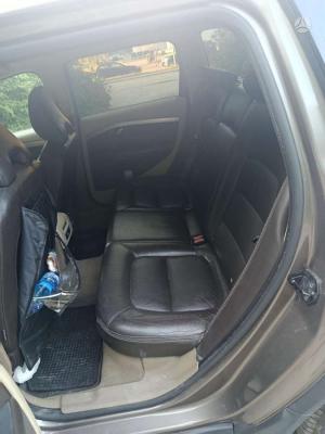 Brown Volvo XC70 2007 in Vilnius, with an engine capacity of 2.40 L and mileage of 405 thousand km for 3900 €, photo 17 on AUTOMOTO.COM.LV