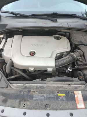 Brown Volvo XC70 2007 in Vilnius, with an engine capacity of 2.40 L and mileage of 405 thousand km for 3900 €, photo 25 on AUTOMOTO.COM.LV