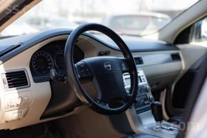 Brown Volvo XC70 2007 in Riga, with an engine capacity of 2.40 L and mileage of 345 thousand km for 5290 €, photo 14 on AUTOMOTO.COM.LV