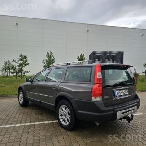 Коричневый Вольво ХС70 2007 в Рига, объемом двигателя 2.40 л и пробегом 343 тыс. км за 4190 €, фото 7 на AUTOMOTO.COM.LV
