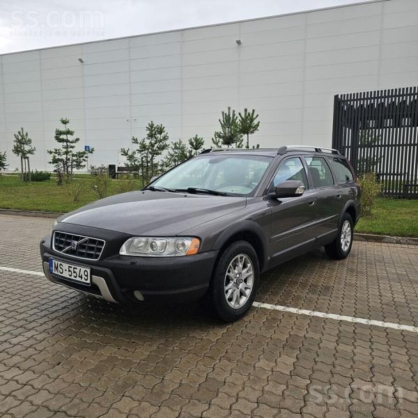 Brūns Volvo XC70 2007 Rīga, ar dzinēja tilpumu 2.40 L un nobraukumu 343 tūkst. km par 4190 €, foto 3 vietnē AUTOMOTO.COM.LV