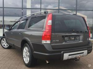 Brown Volvo XC70 2007 in Vilnius, with an engine capacity of 2.40 L and mileage of 279 thousand km for 4750 €, photo 13 on AUTOMOTO.COM.LV