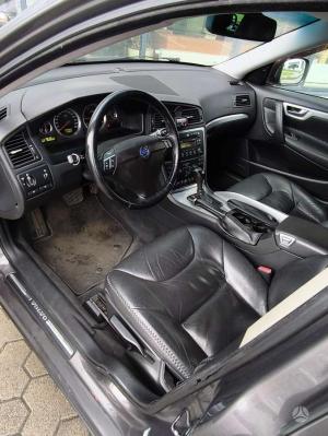 Brown Volvo XC70 2007 in Vilnius, with an engine capacity of 2.40 L and mileage of 279 thousand km for 4750 €, photo 15 on AUTOMOTO.COM.LV