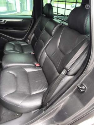 Brown Volvo XC70 2007 in Vilnius, with an engine capacity of 2.40 L and mileage of 279 thousand km for 4750 €, photo 19 on AUTOMOTO.COM.LV