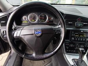 Brown Volvo XC70 2007 in Vilnius, with an engine capacity of 2.40 L and mileage of 279 thousand km for 4750 €, photo 21 on AUTOMOTO.COM.LV