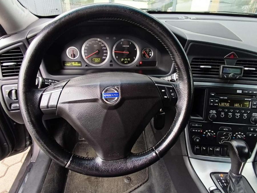 Brown Volvo XC70 2007 in Vilnius, with an engine capacity of 2.40 L and mileage of 279 thousand km for 4750 €, photo 21 on AUTOMOTO.COM.LV